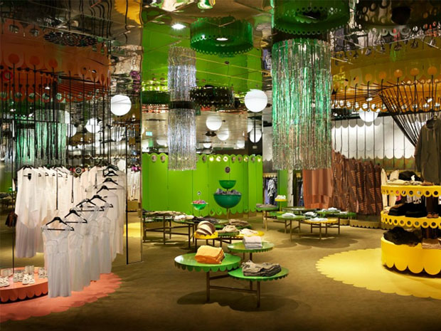 Monki arrive à Paris