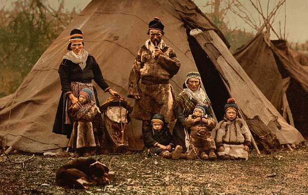 Les Samis de Laponie - Carte postale de Suède