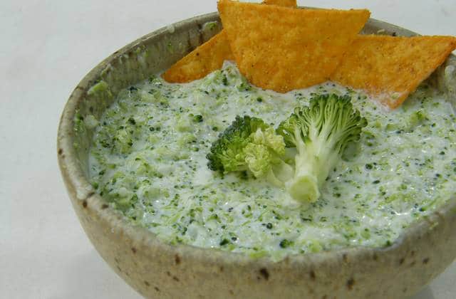 Trois recettes de dips pour un apéro estival - Madmoizelle