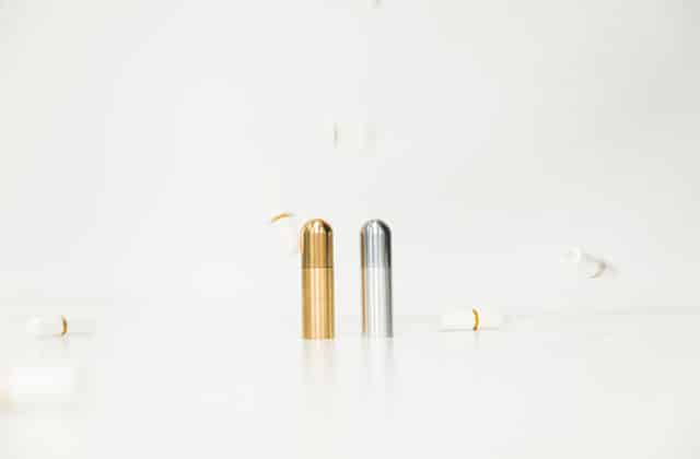 Emergency Tampon, un joli bijou très pratique en cas de règles surprise ...