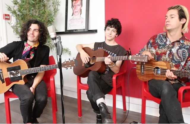 The Seasons chante « Apples » en acoustique - Madmoizelle