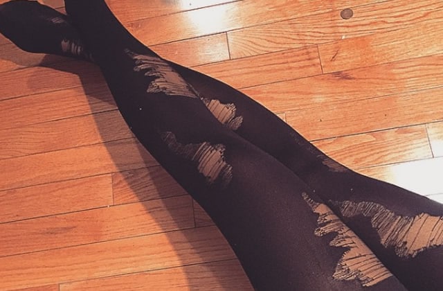 Urban Outfitters sort des modèles de collants troués