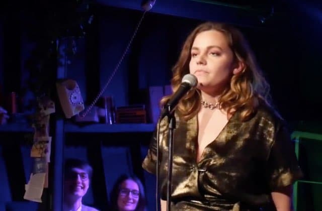 Stand Up Vie : le sexisme dans le stand-up avec Mahaut Lou